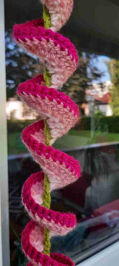 Springtime Wind Spinner Crochet Pattern PDF - Start Crochet