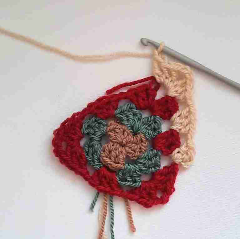 Easy Crochet Granny Slippers (FREE Pattern) - Start Crochet