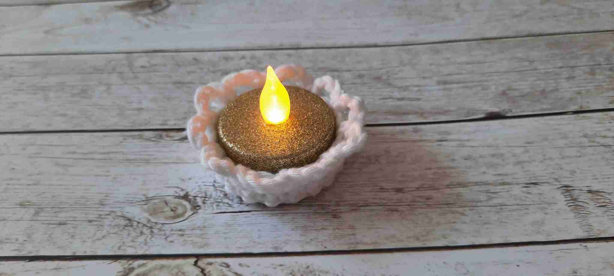 3 Festive Tea-Light Cozy Crochet Patterns (FREE) - Start Crochet