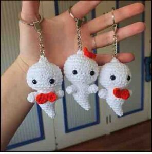 12 Ghost Crochet Patterns For A Hauntingly Stylish Halloween