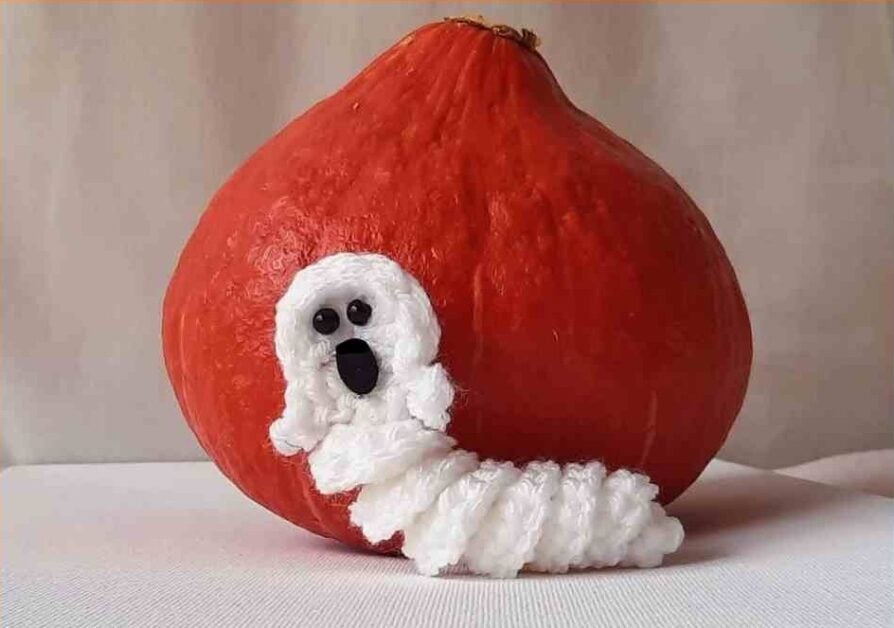 15+ FREE Worry Worm Crochet Patterns You Can't Miss