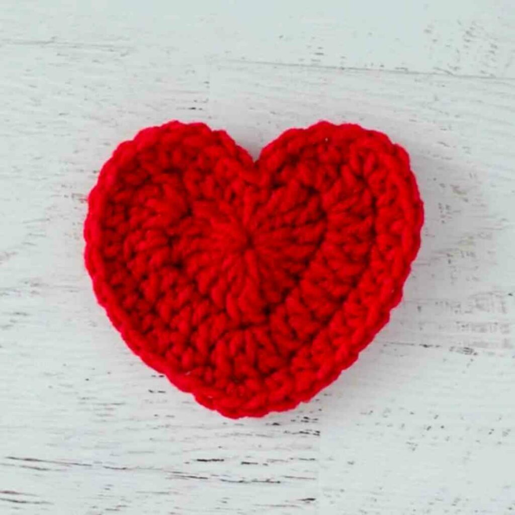 14 Versatile Crochet Heart Appliqué Patterns (To Add a Pop of Love)