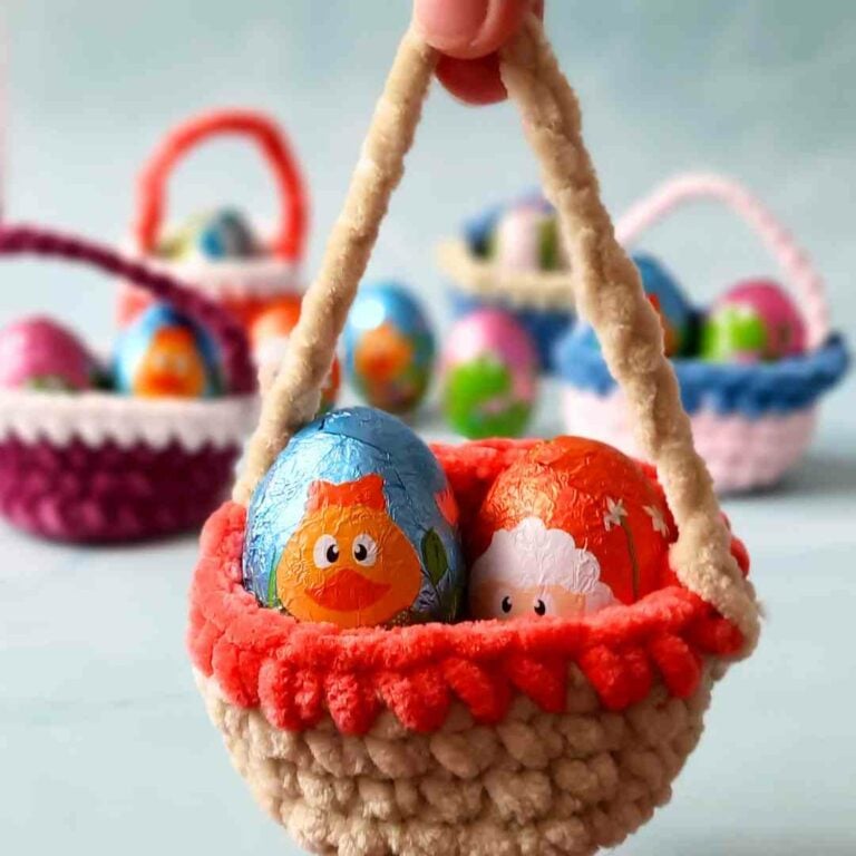 How To Crochet A Corkscrew Spiral: Exploring Stitch Variations in a Fun ...