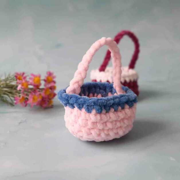 Easy Mini Basket Crochet Pattern (PDF Printable)