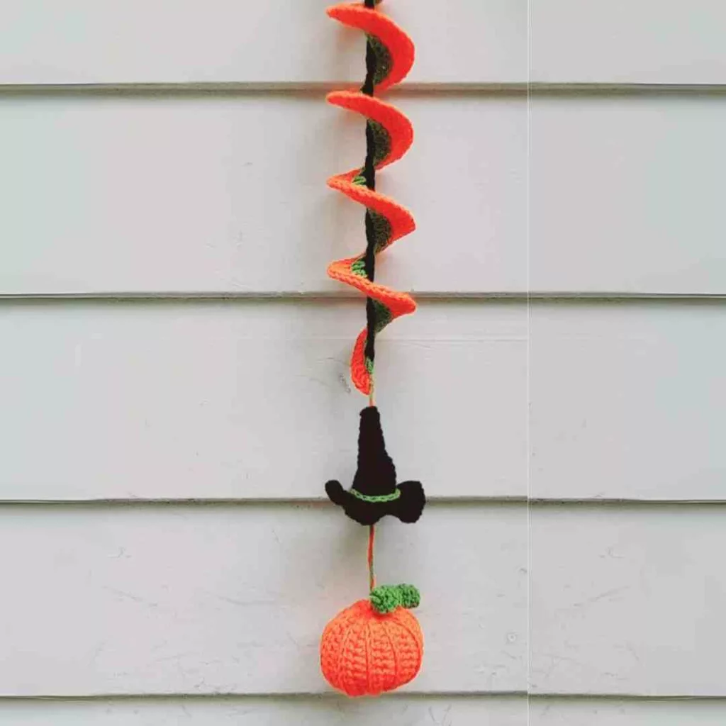 FREE Crochet Pumpkin Wind Spinner Pattern - Start Crochet