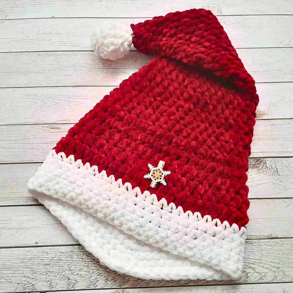 Beat the Clock: Crochet a Cozy Chunky Santa Hat in No Time with This ...