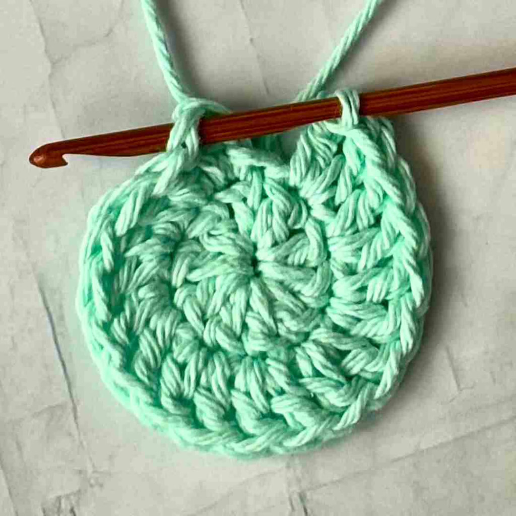 Soft and Reusable: Easy Crochet Face Scrubbie Pattern for Beginners
