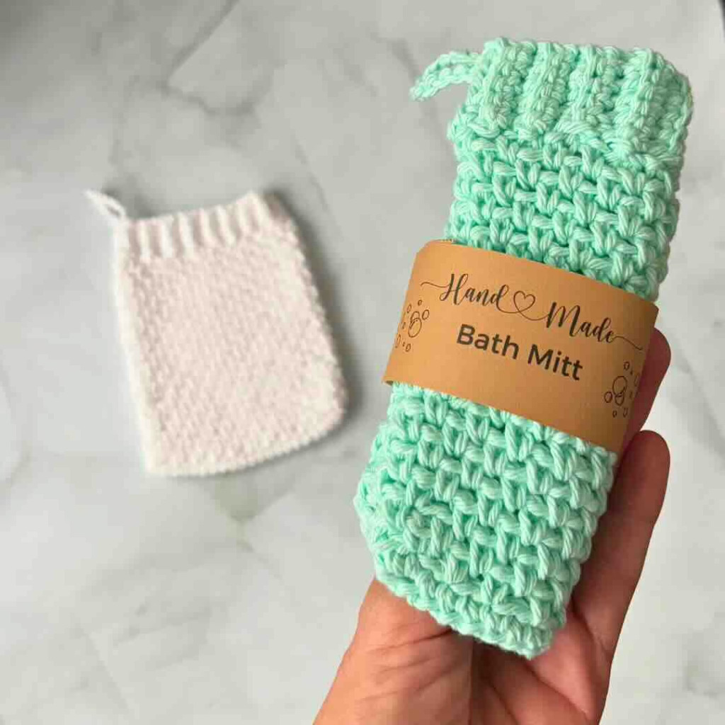 Want a Crochet Bath Mitt That Fits Like a Glove? Try This Beginner ...