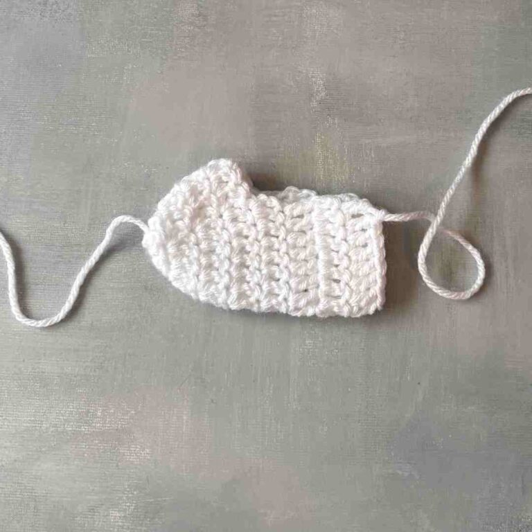 Simple Baby Booties Crochet Pattern (Free!) - Start Crochet