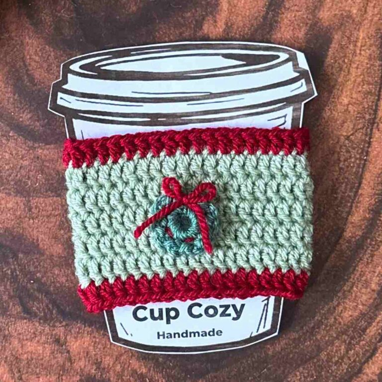Crochet a Tiny Wreath Ornament: Quick & Festive Project for Christmas