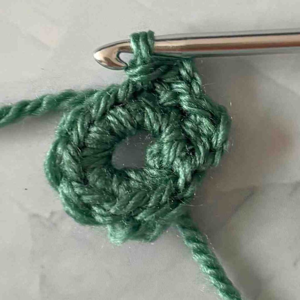 Crochet a Tiny Wreath Ornament: Quick & Festive Project for Christmas