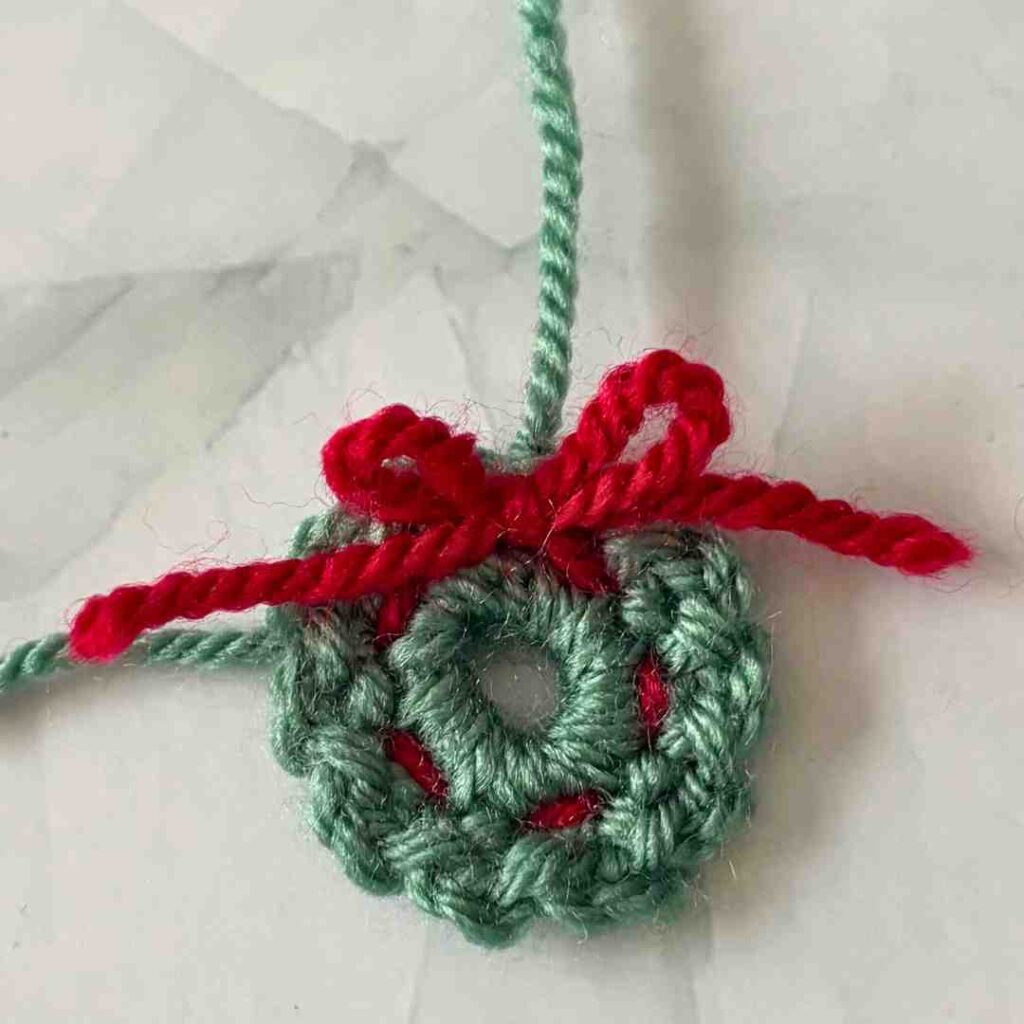 Crochet a Tiny Wreath Ornament: Quick & Festive Project for Christmas