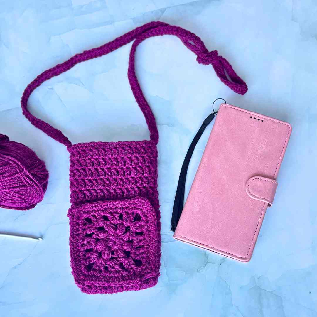 Easy Crochet Phone Pouch Pattern PDF With Granny Puff Flower Pocket